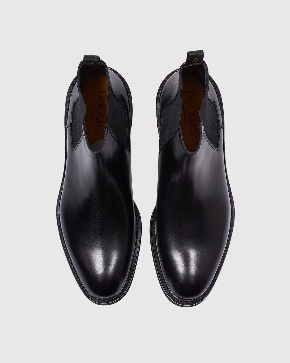 Beatles Chelsea Boot Sort fra Doucals | Køb her | Hurtig levering